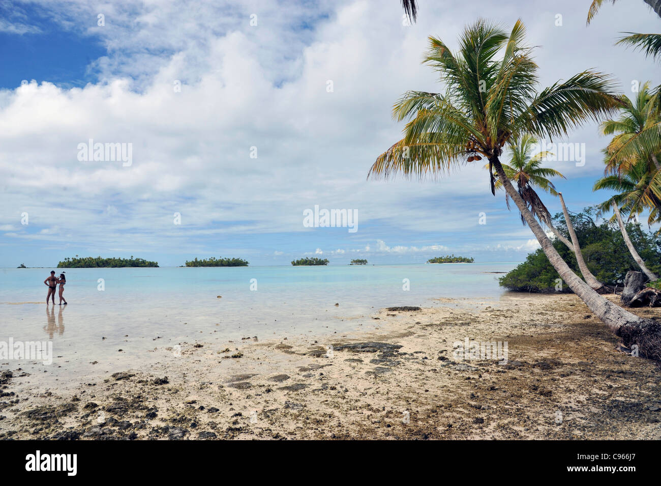 French Polynesia Rangiroa lagon bleu Stock Photo - Alamy