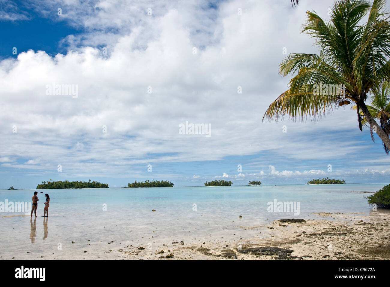 French Polynesia Rangiroa lagon bleu Stock Photo - Alamy