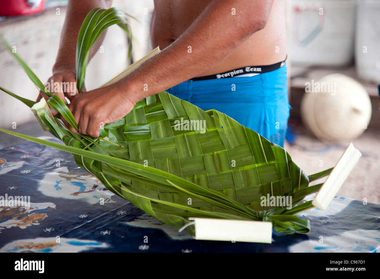 French Polynesia Rangiroa tuamotu Pacific artisanat Stock Photo - Alamy