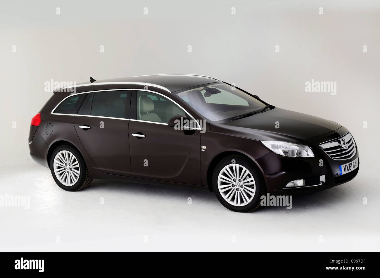 Car insignia hi-res stock photography and images - Alamy