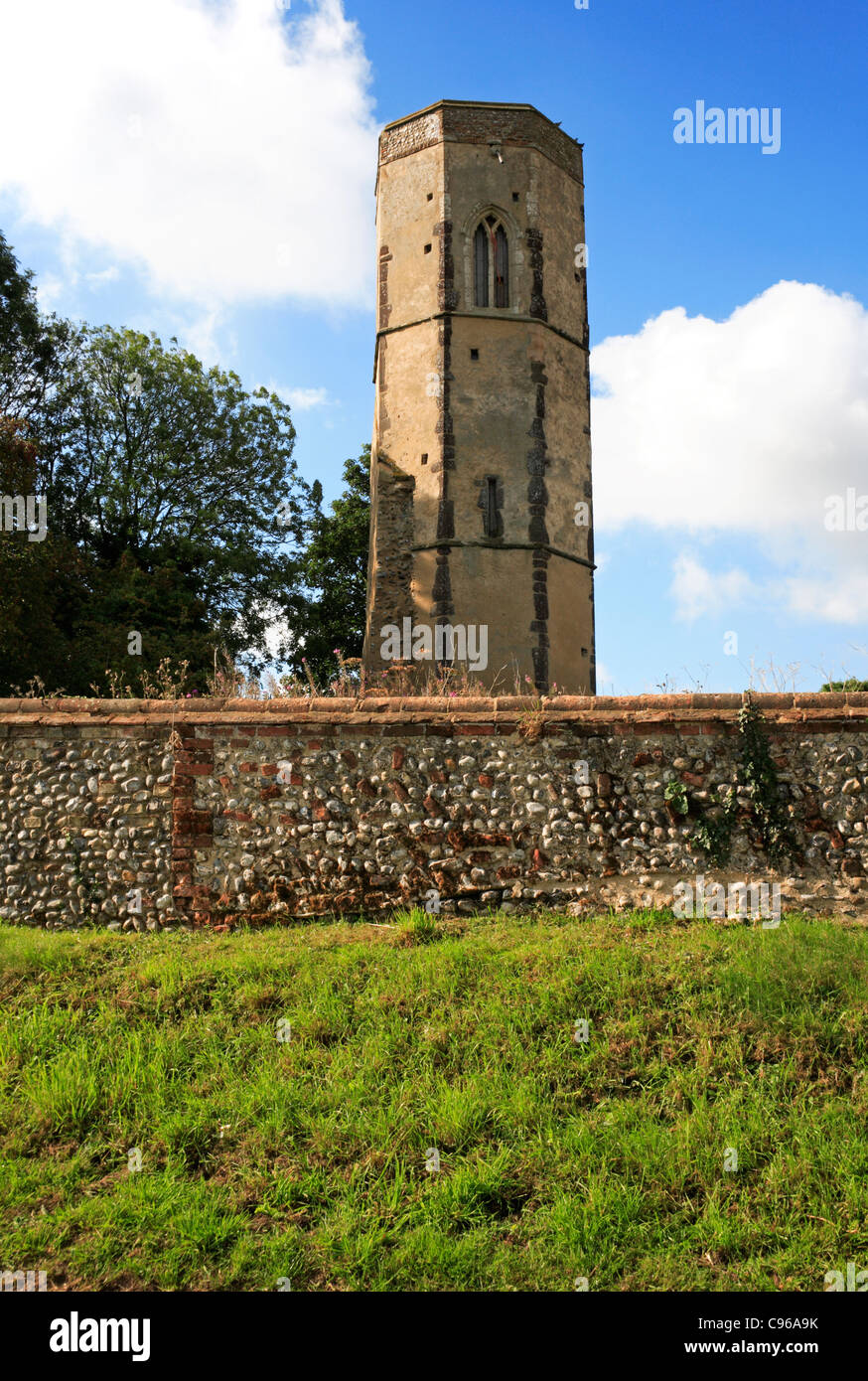 Octagonal churches hi-res stock photography and images - Alamy