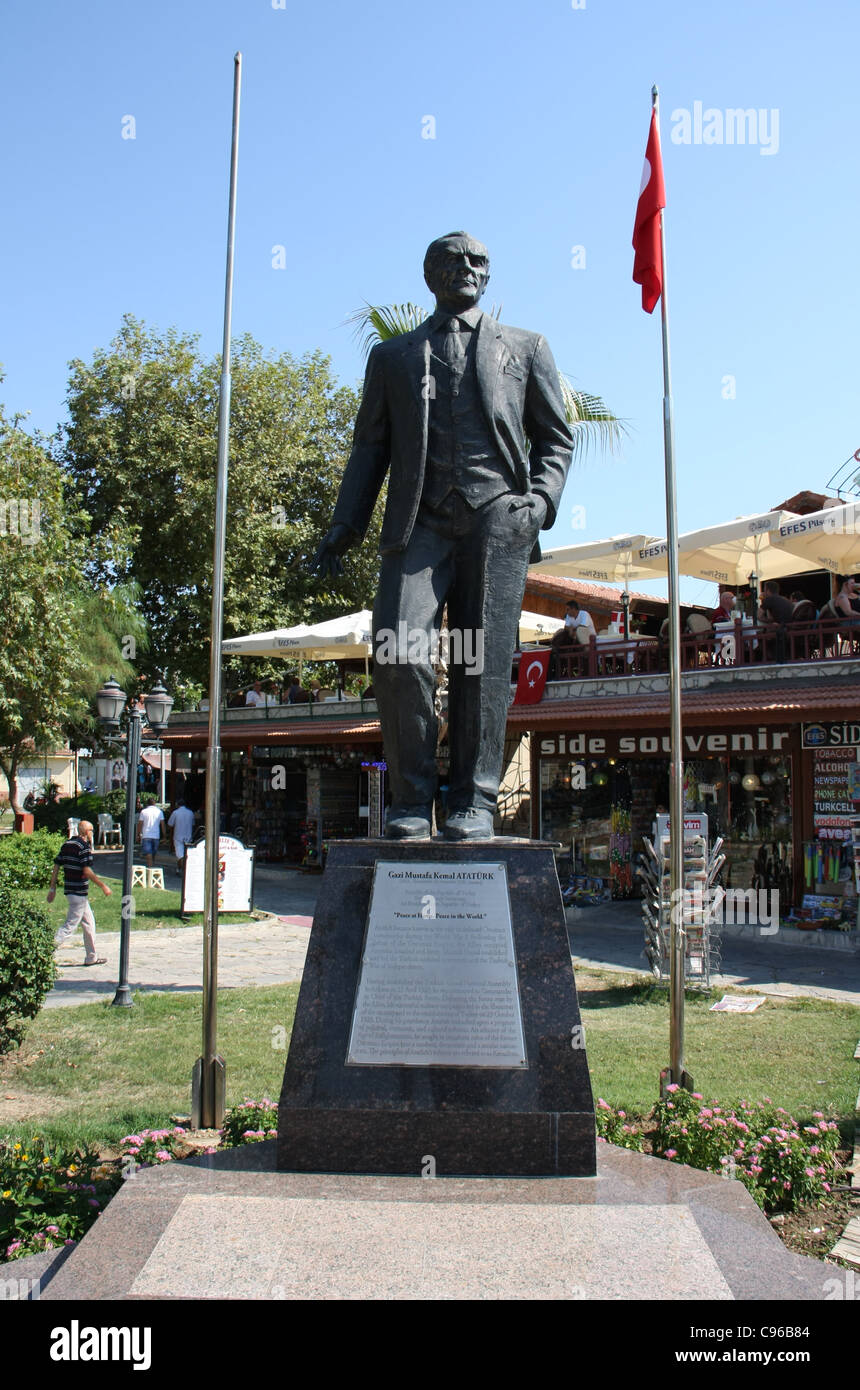 Turkish republic founder hi-res stock photography and images - Alamy