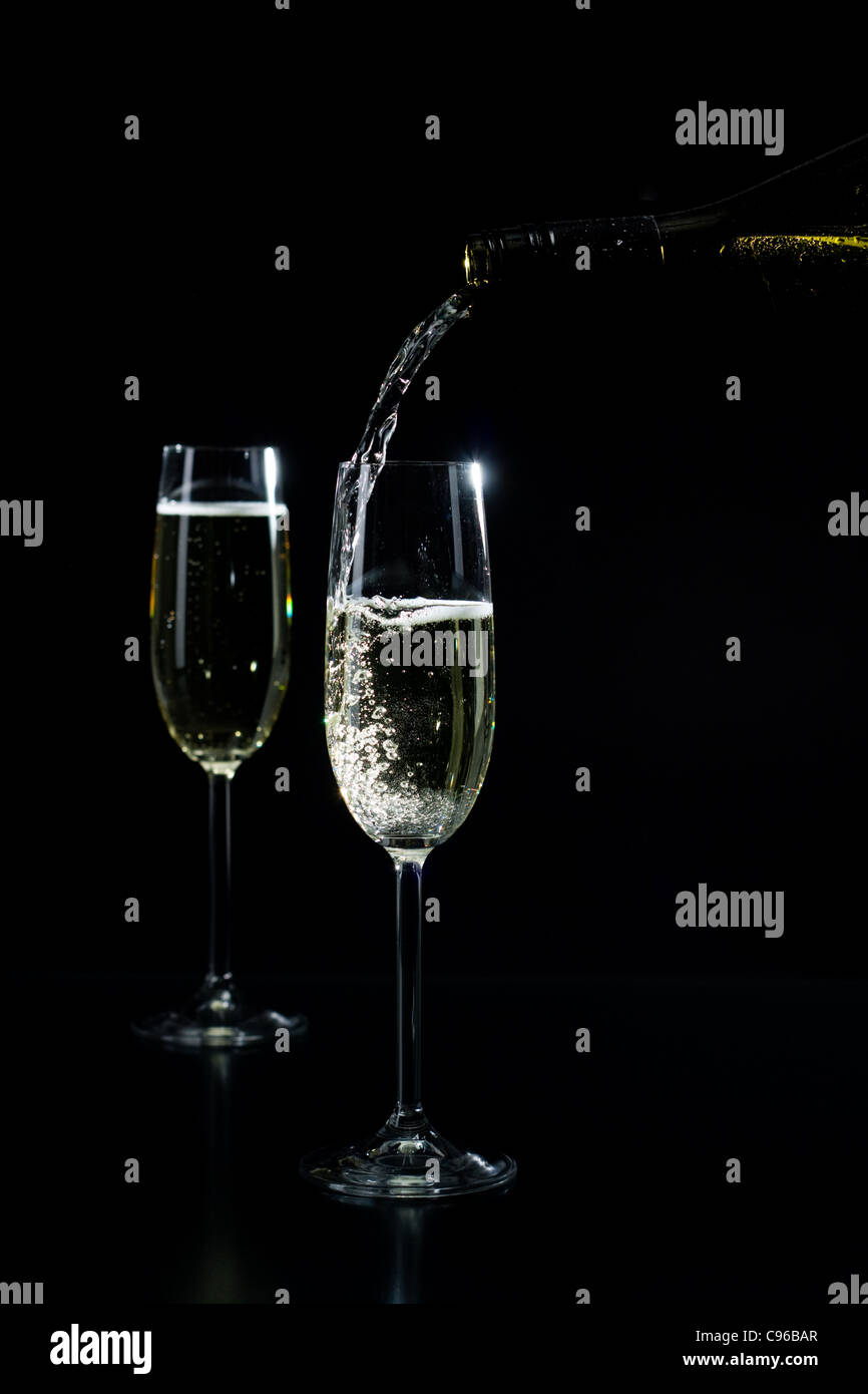 Prosecco and champagne sparkling wine bottles hi-res stock photography ...