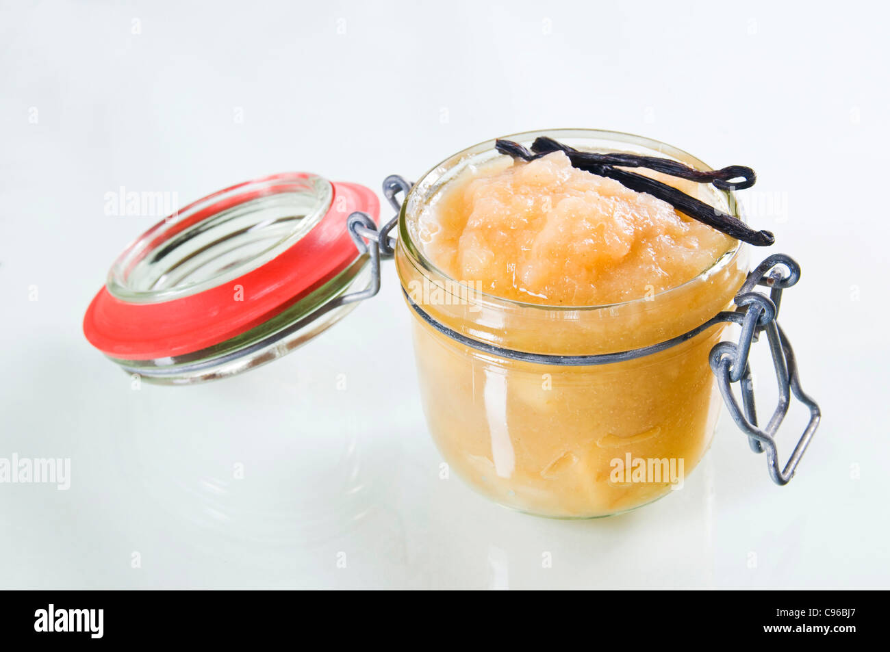 Apple compote in jar Stock Photo - Alamy