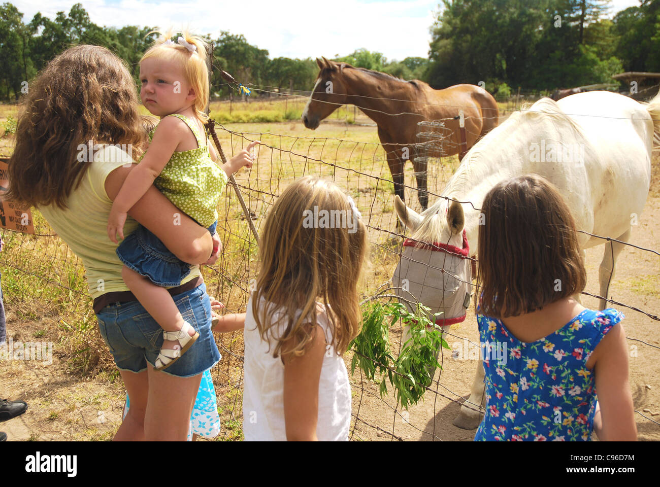 Five young children hi-res stock photography and images - Alamy