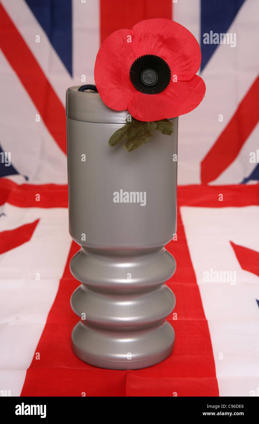 Remembrance day charity donation hi-res stock photography and images ...