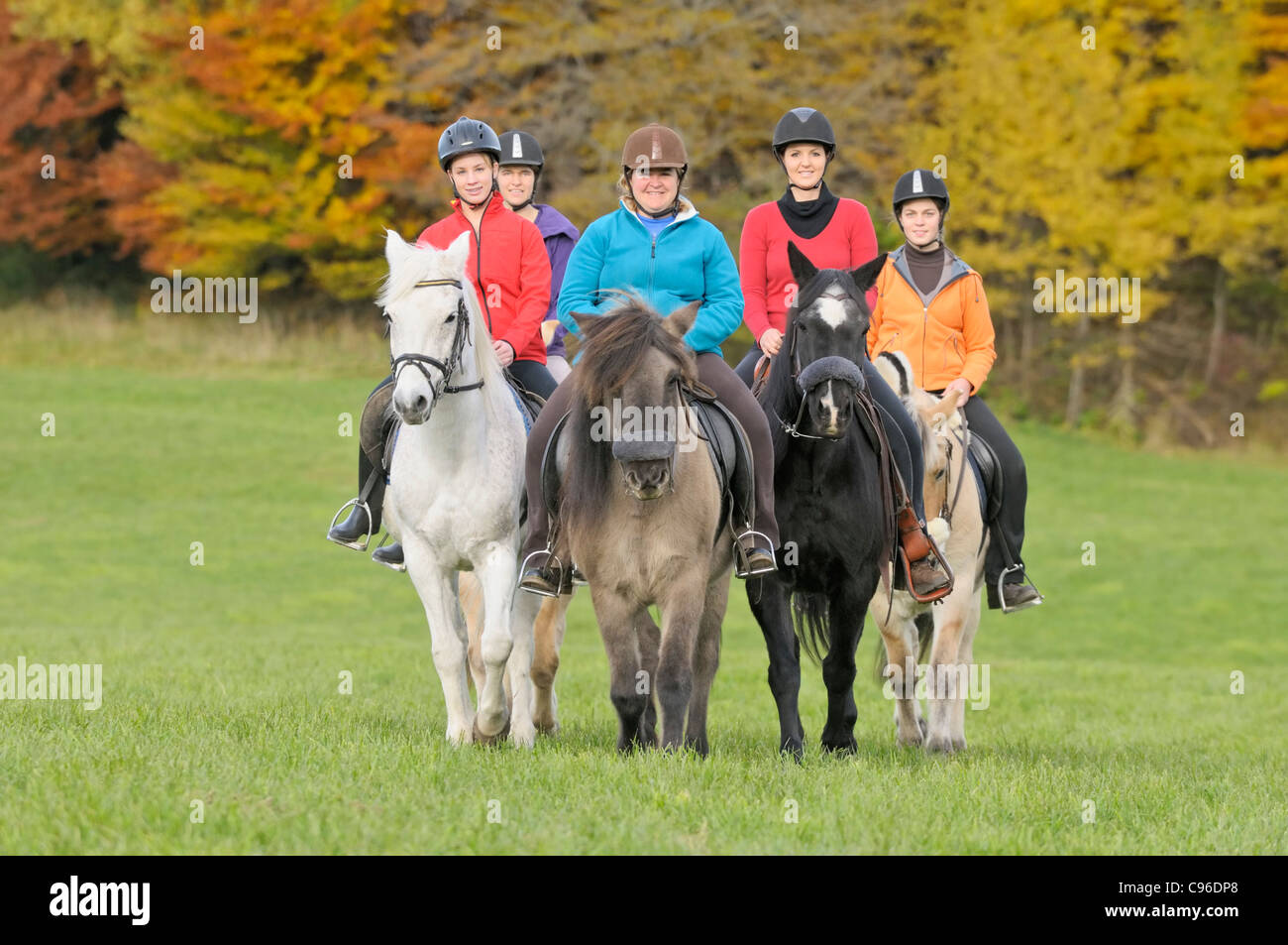 Five horse riders hi-res stock photography and images - Alamy