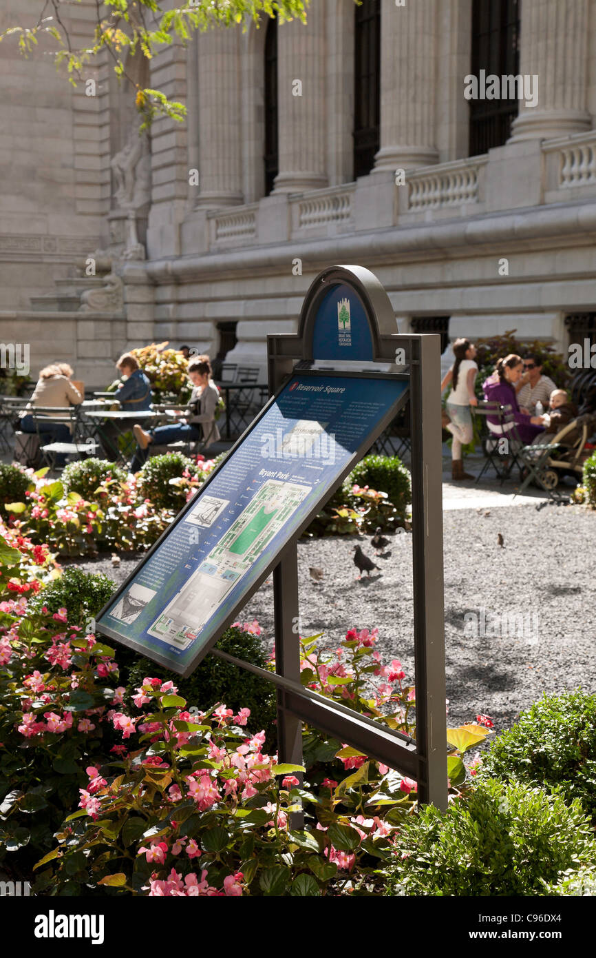 Public library sign hi-res stock photography and images - Alamy