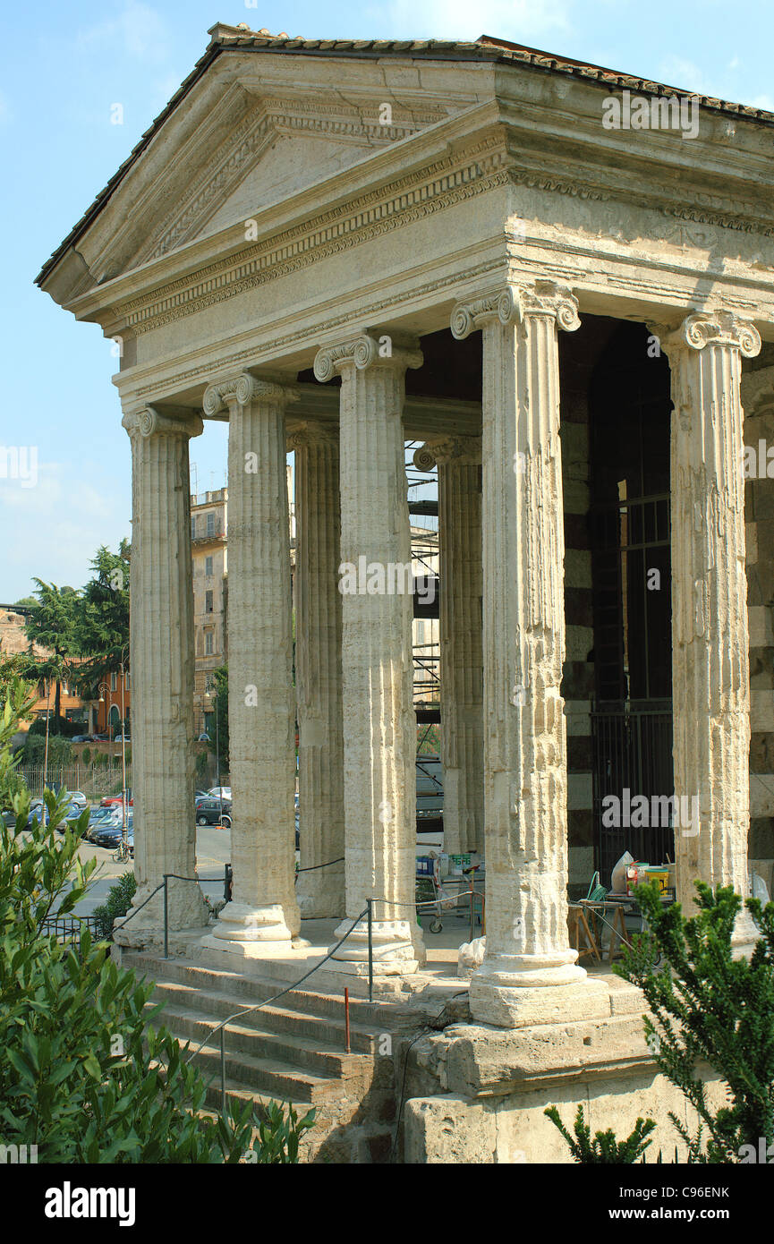 Temple of Portunus Piazza Bocca della Verita Rome Stock Photo - Alamy