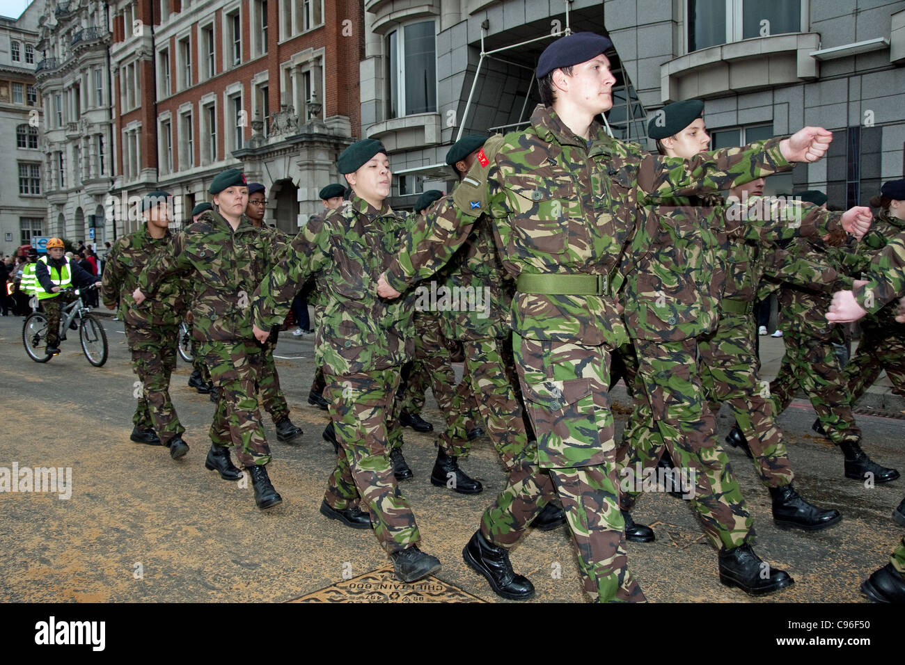 Privates uniform hi-res stock photography and images - Alamy