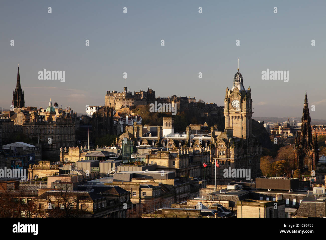 Looking across the Edinburgh skyline to the Castle at dawn, Scotland ...