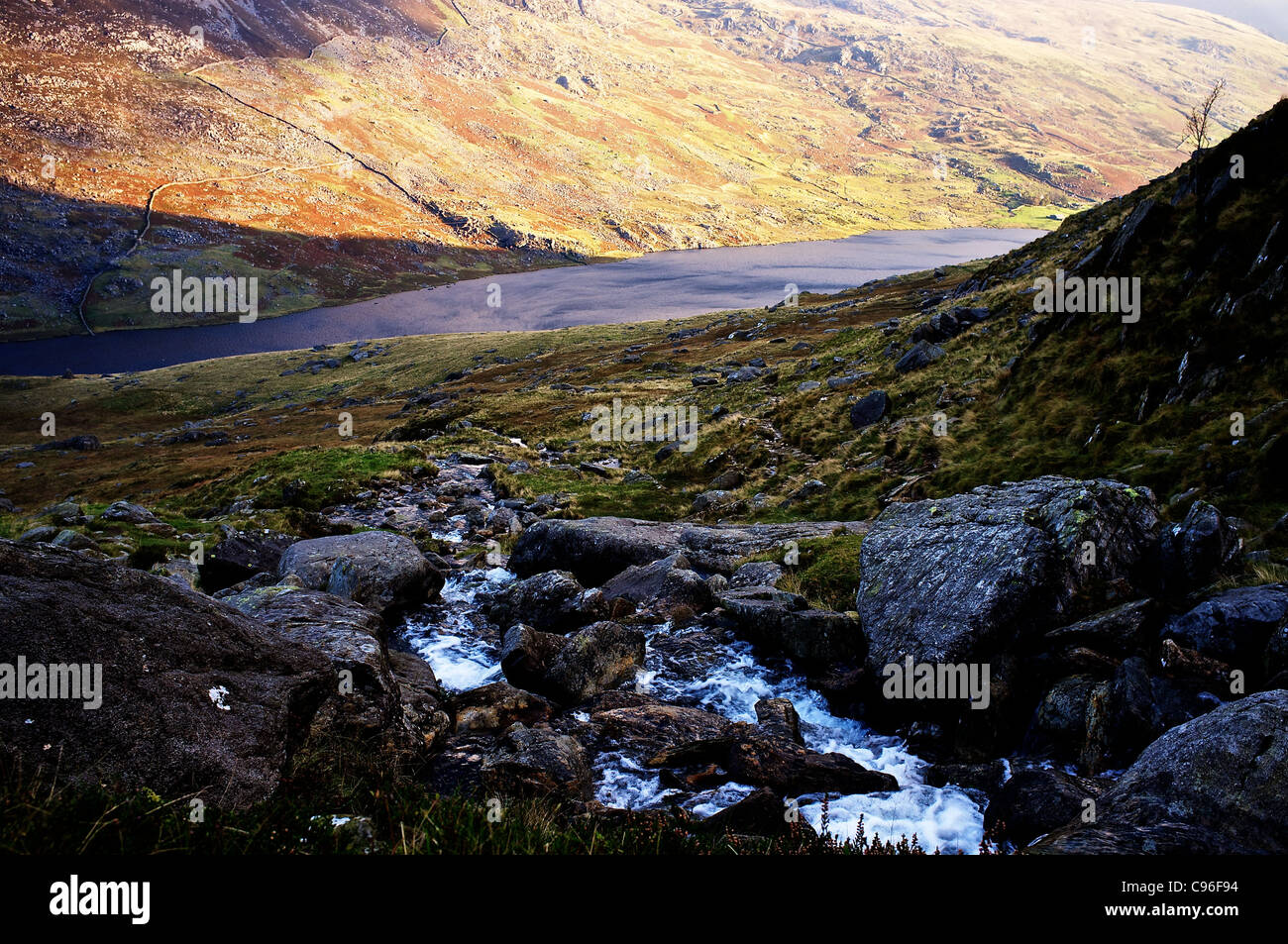 Dramatic snowdonia landscape hi-res stock photography and images - Alamy
