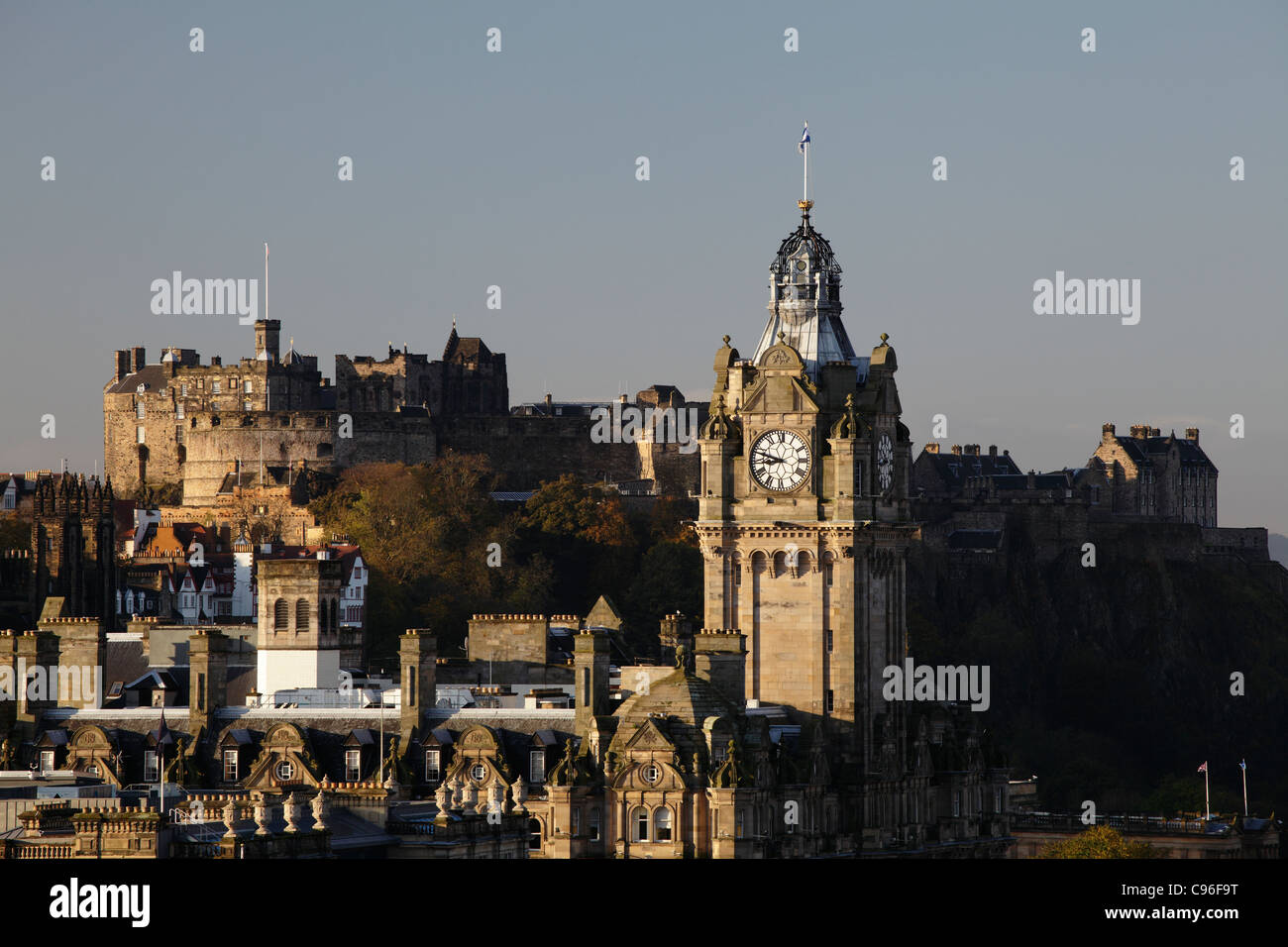 Looking across the Edinburgh skyline to the Castle at dawn, Scotland ...