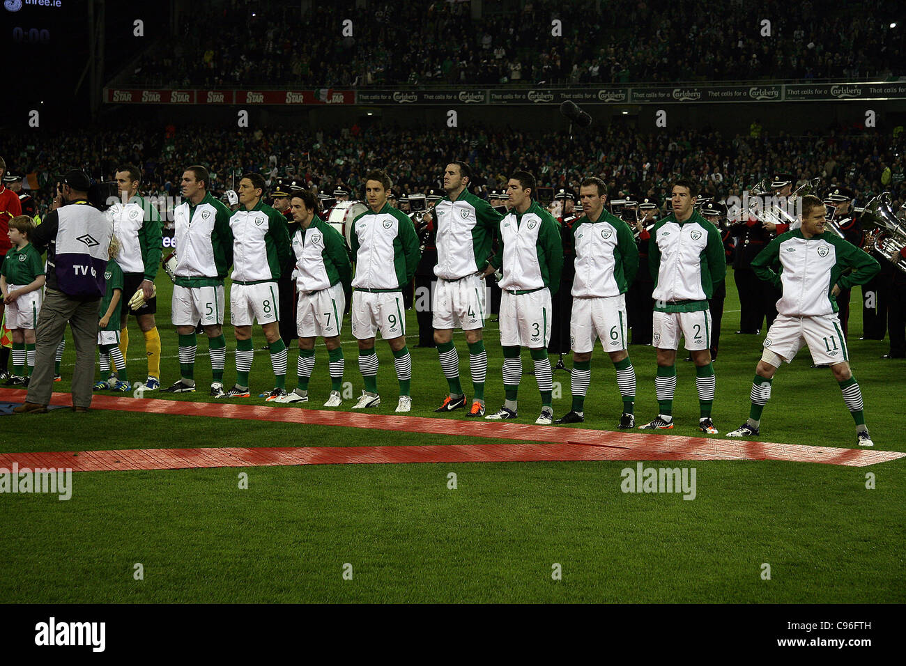 Team 2°st hi-res stock photography and images - Alamy