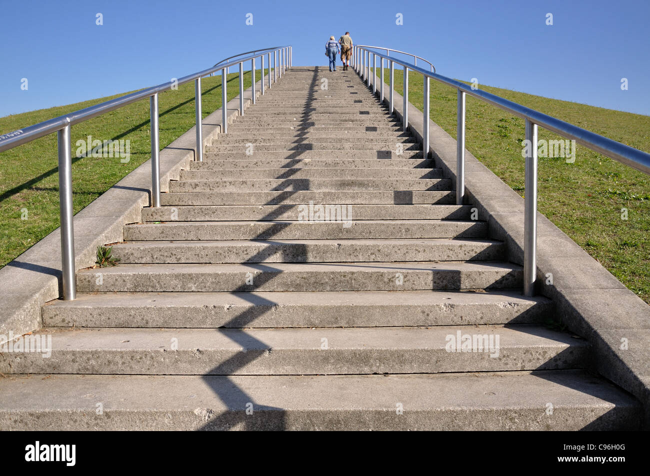 Stave Hill, Surrey Docks (Quays). An artificial hill in the old docks ...