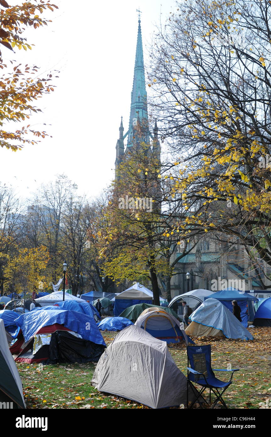 Occupy toronto tents hi-res stock photography and images - Alamy
