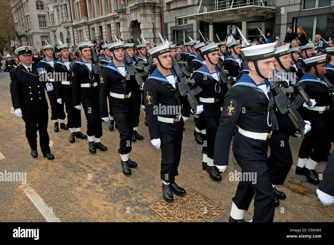 Formal military uniform hi-res stock photography and images - Alamy
