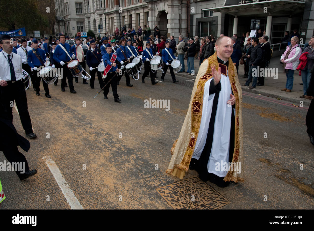 Show parade hi-res stock photography and images - Alamy