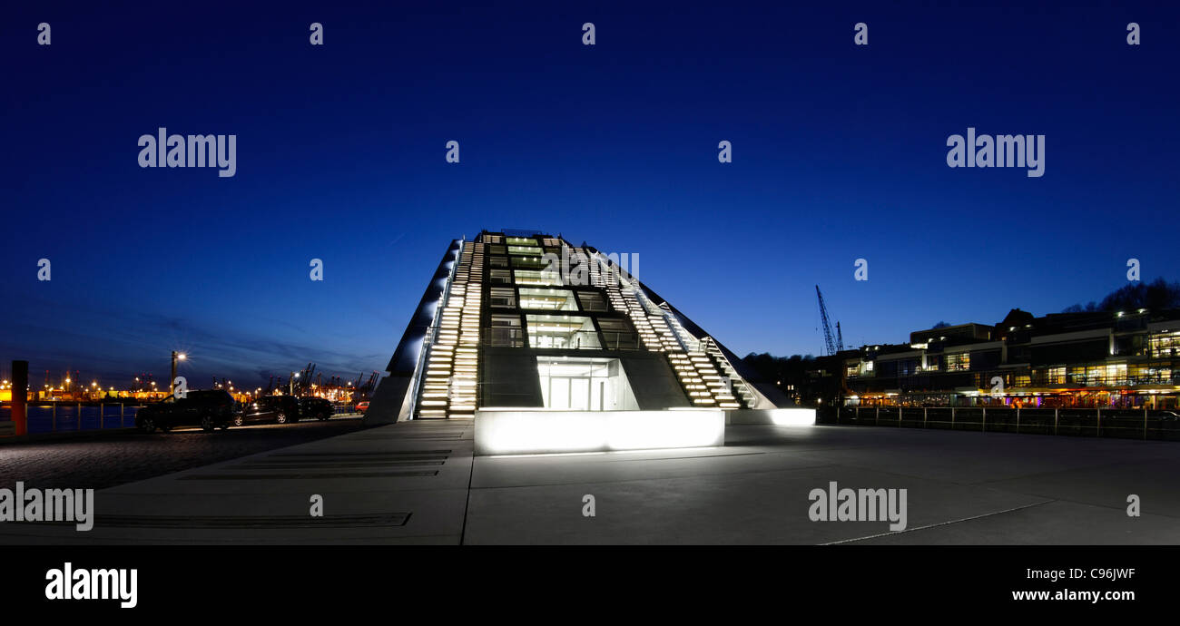 Hamburg germany dockland office buildings hi-res stock photography and ...