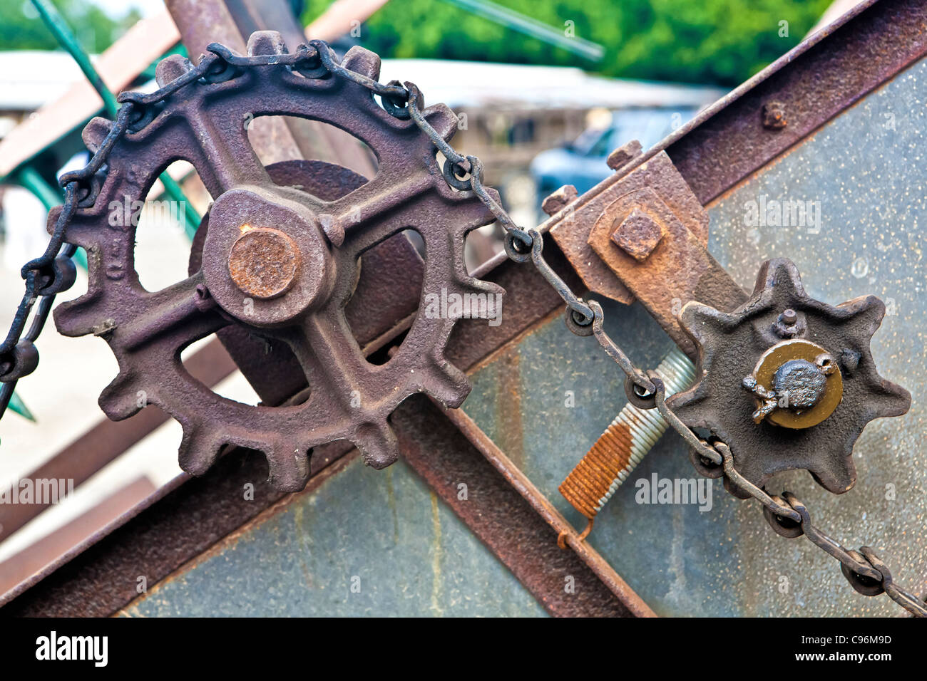 Gears on antique farm machinery hi-res stock photography and images - Alamy