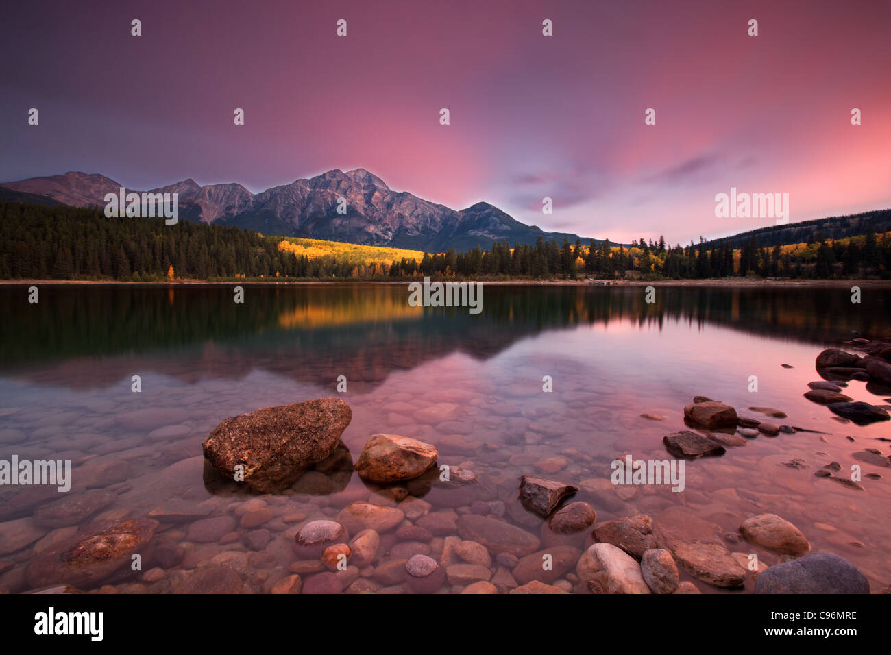 Canadian rockies sunset hi-res stock photography and images - Alamy