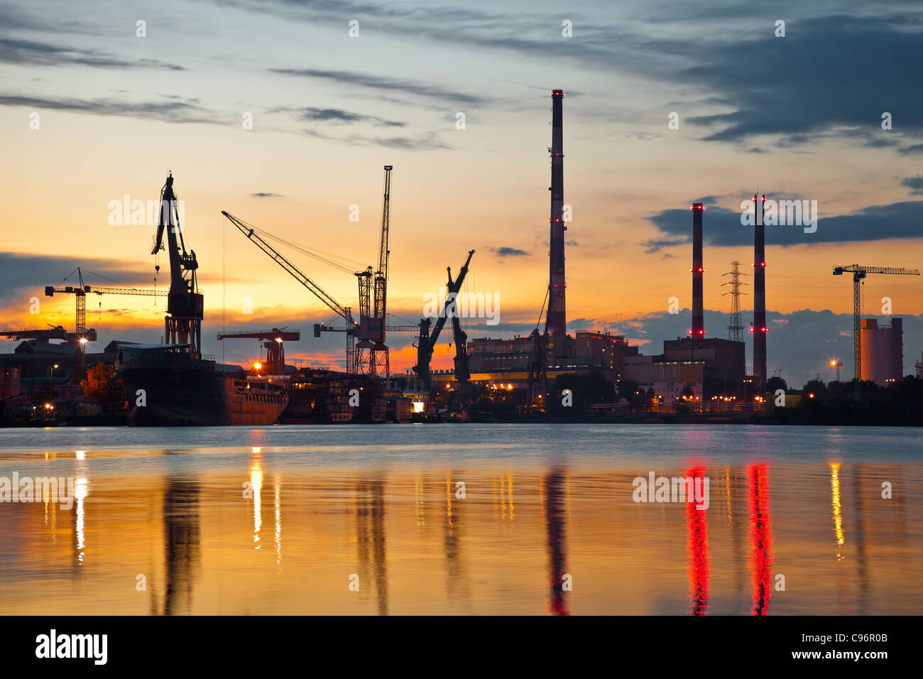 Gdansk refinery hi-res stock photography and images - Alamy