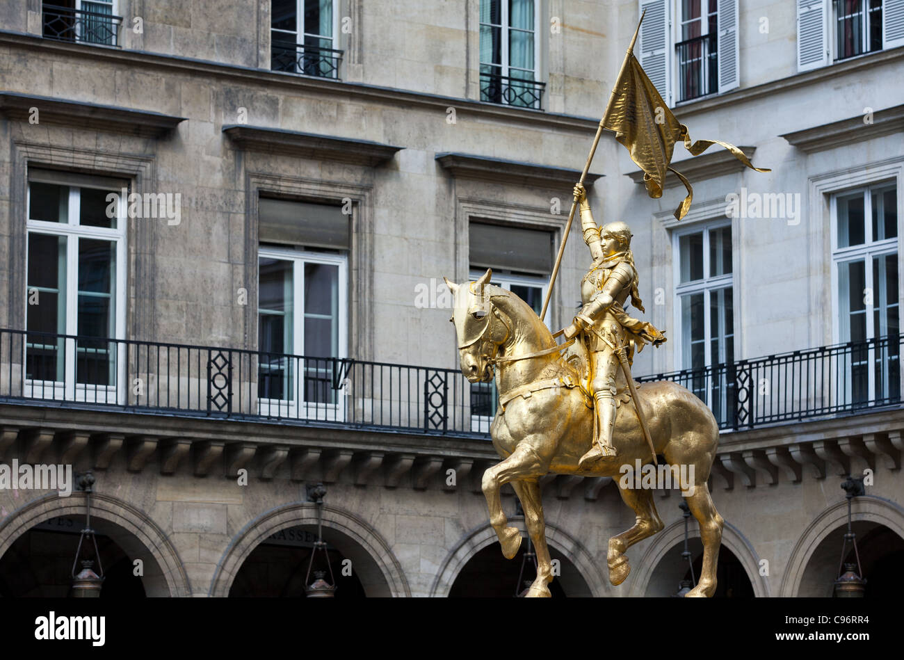 Paris place des pyramides hi-res stock photography and images - Alamy
