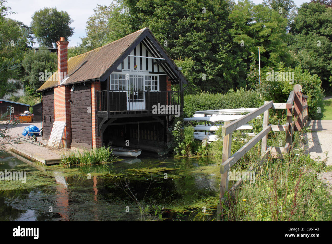 Shiplake College Boathouse by the River Thames South Oxfordshire Stock ...