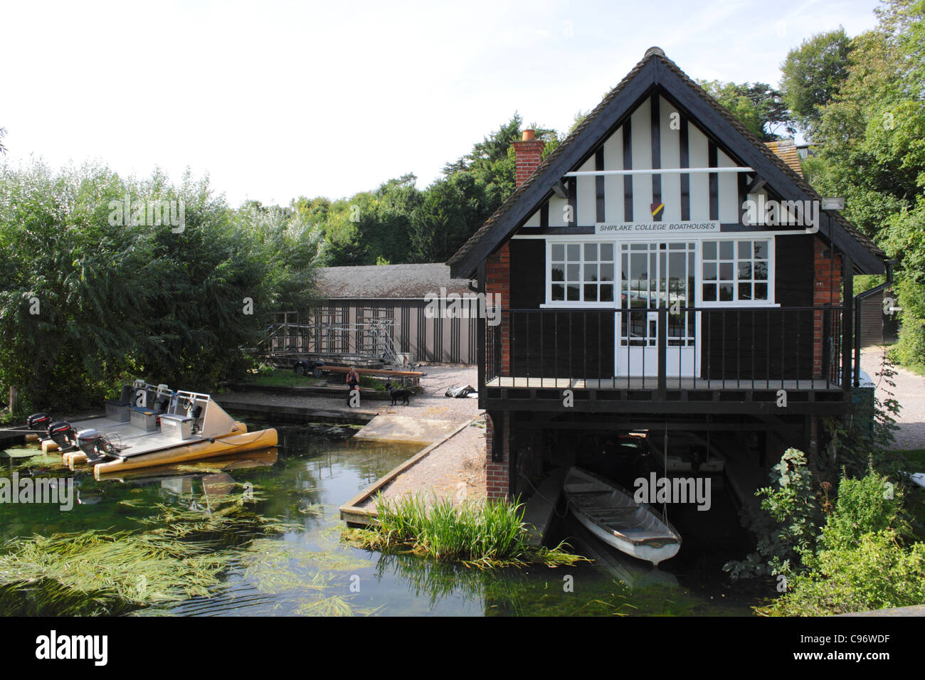 Shiplake College Boathouse by the River Thames South Oxfordshire Stock ...