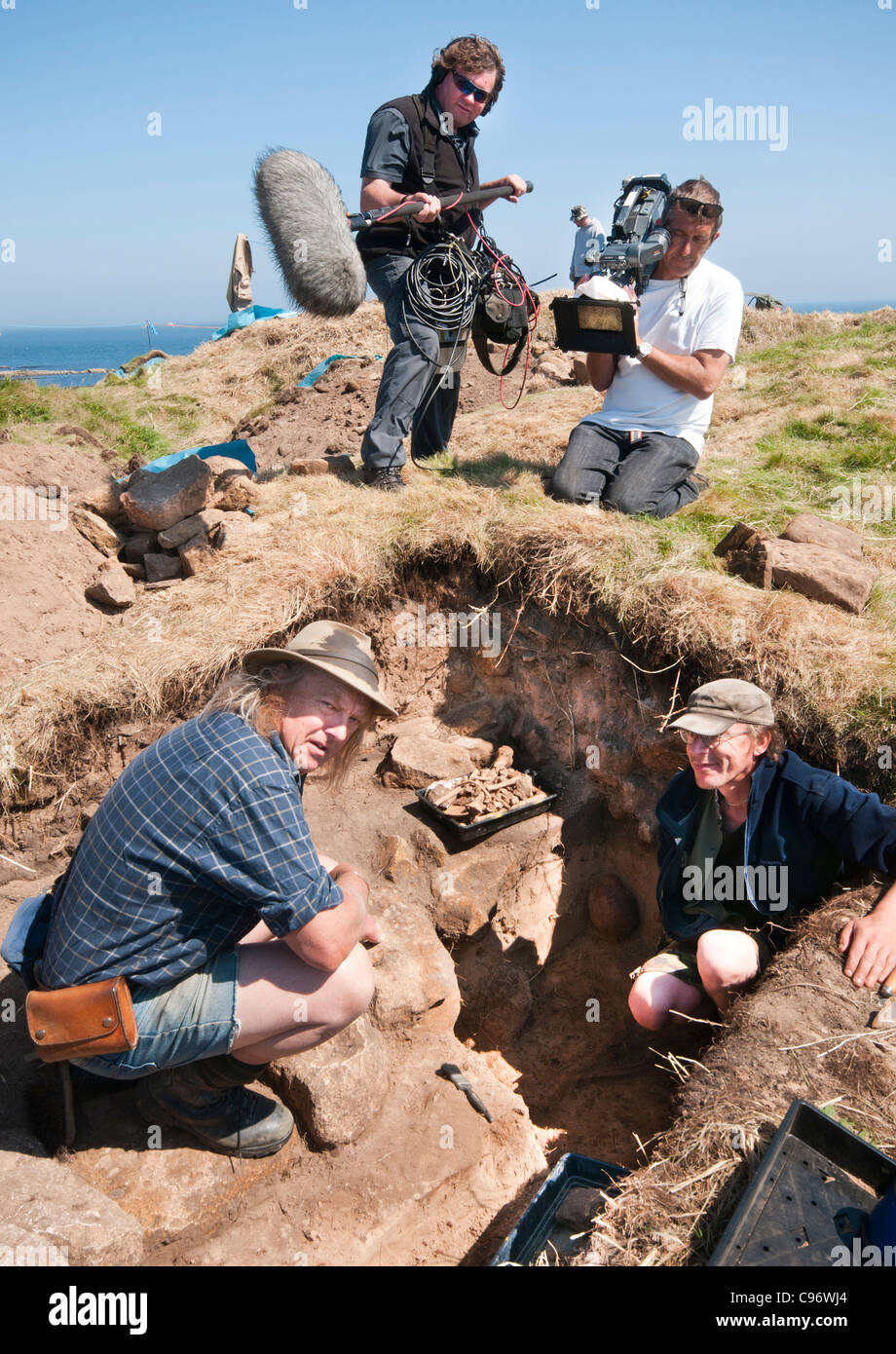 Time team hi-res stock photography and images - Alamy