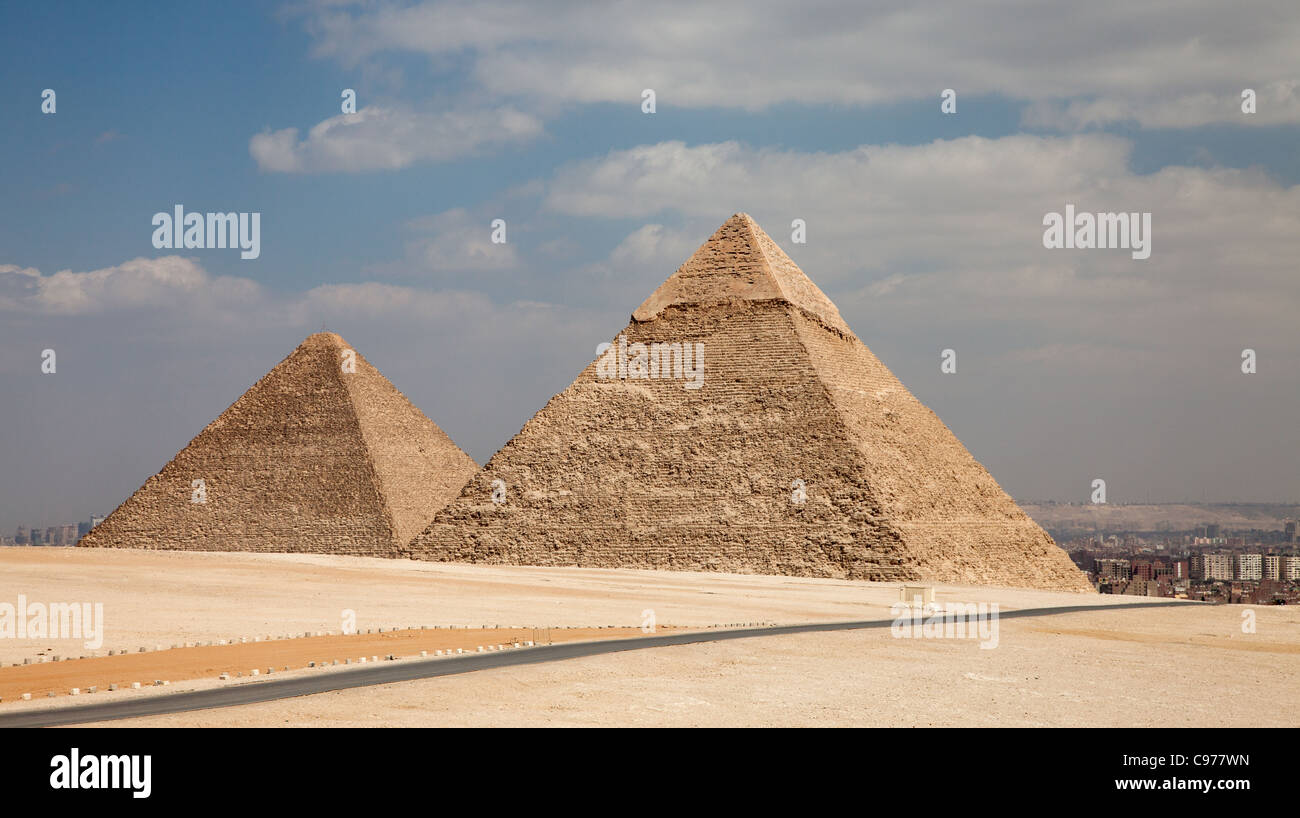 The giza plateau hi-res stock photography and images - Alamy