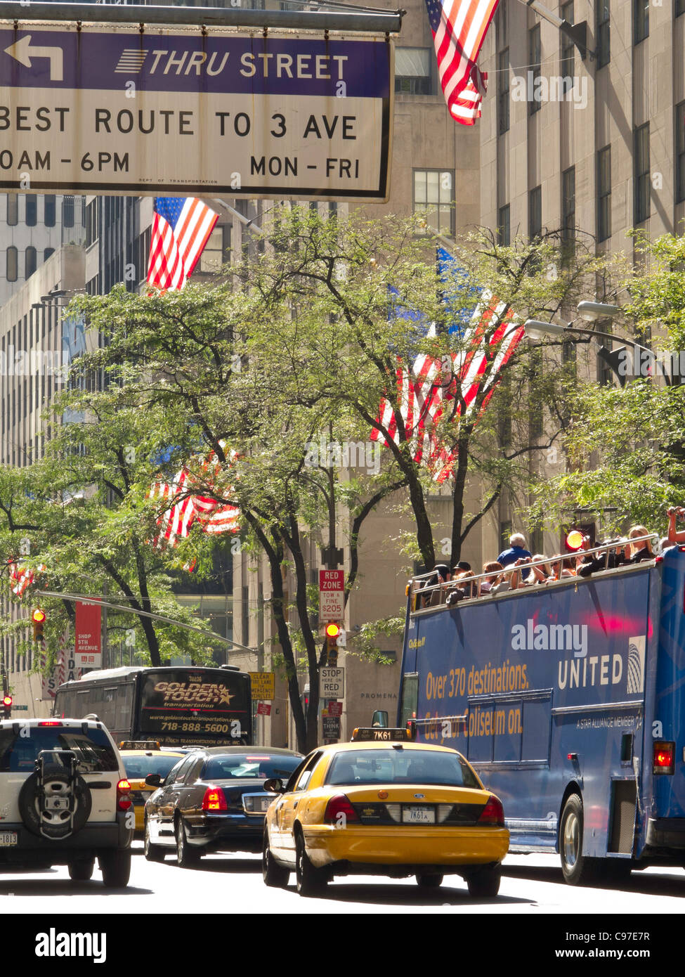Crowded tour bus hi-res stock photography and images - Alamy