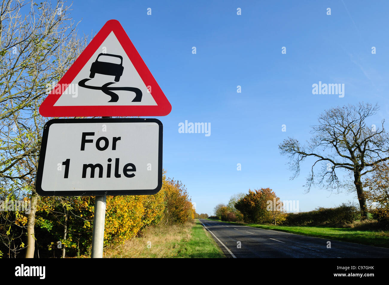 Slippery road highway code hi-res stock photography and images - Alamy