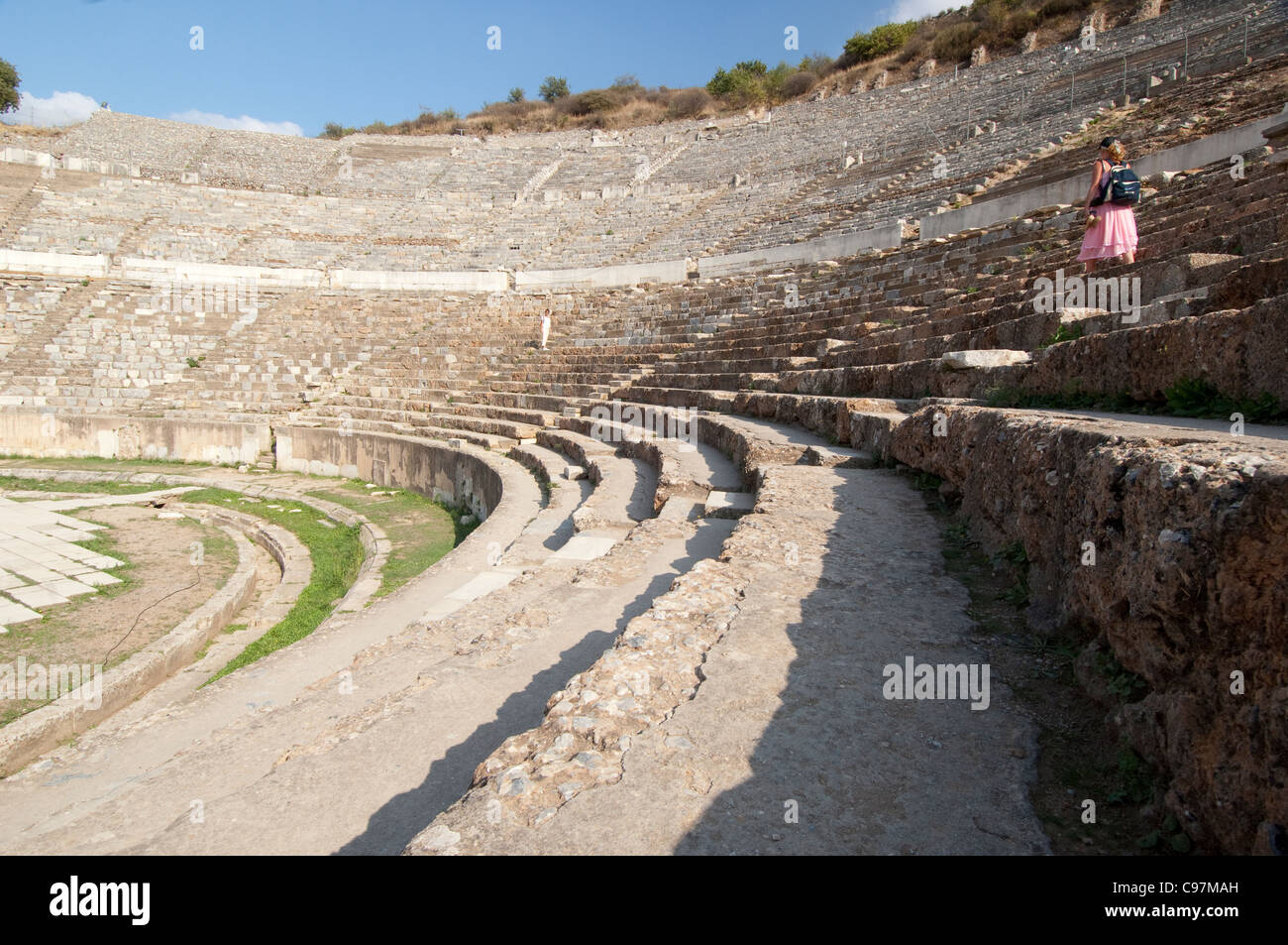 Turkey. Ephesus. People in the ampitheatre Stock Photo - Alamy
