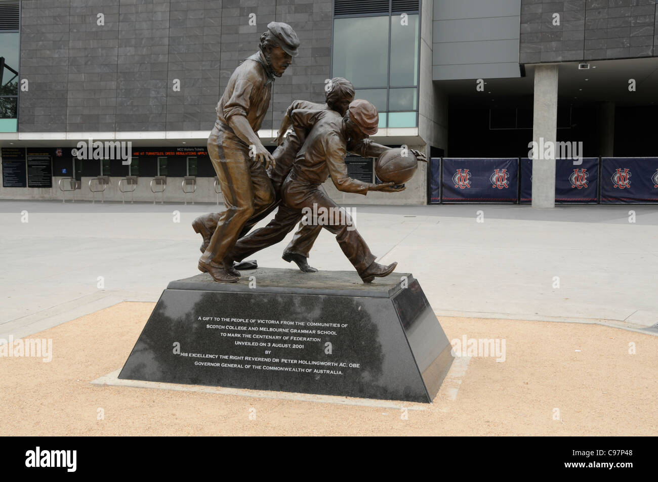 Statue of the first recorded game of Australian football at the ...