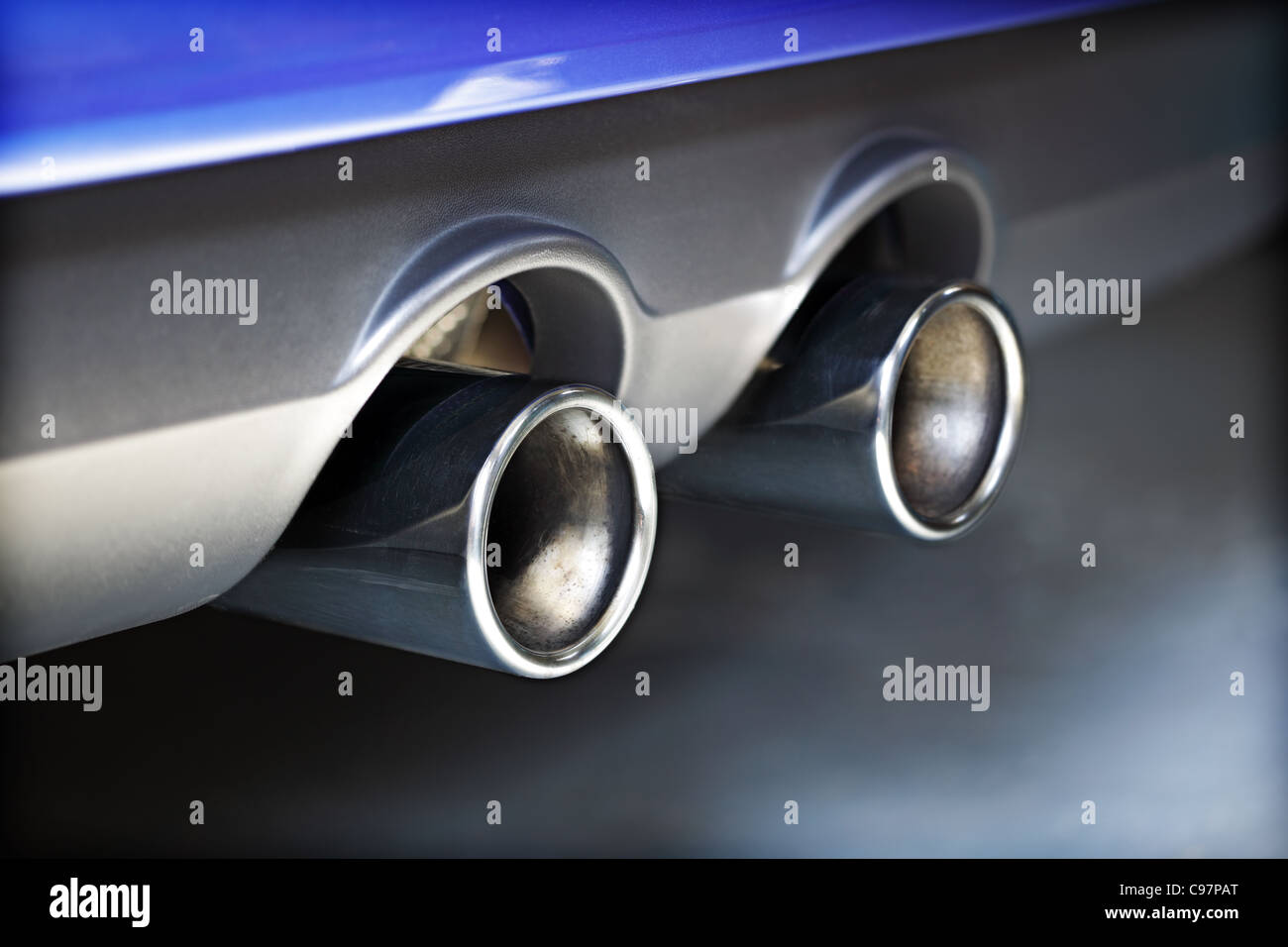 Car exhaust pollution hi-res stock photography and images - Alamy