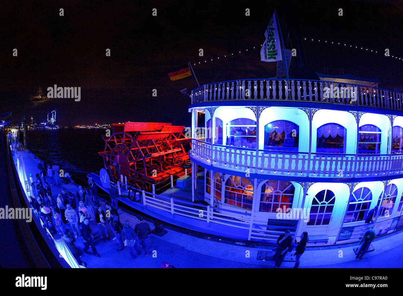 Ship navigation lights at night hi-res stock photography and images - Alamy