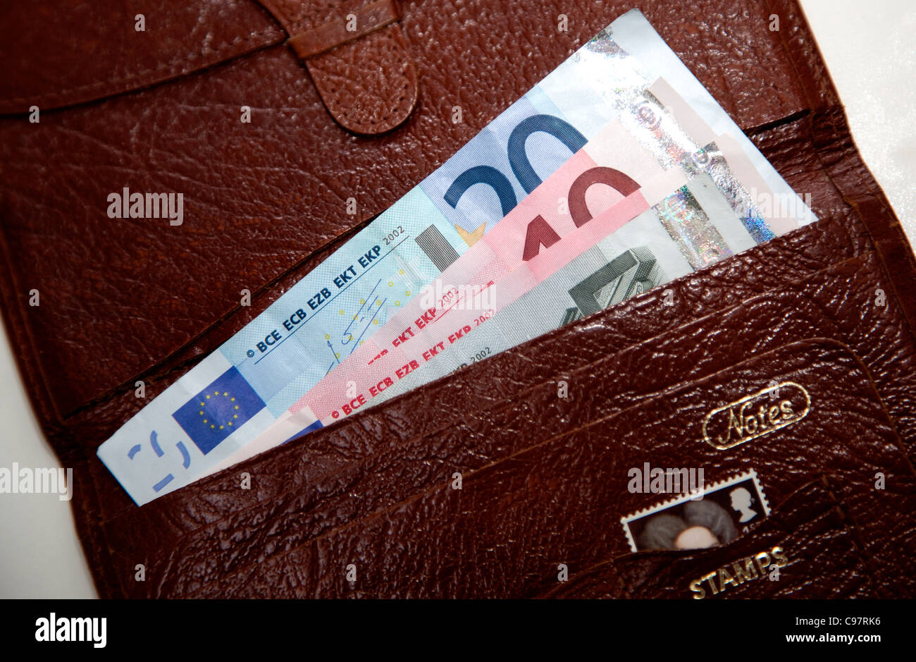 Wallet 10 euro note hi-res stock photography and images - Alamy