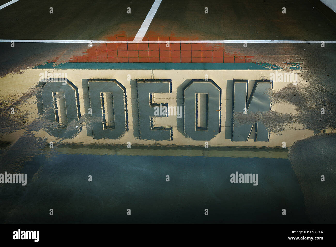 Odeon logo hi-res stock photography and images - Alamy