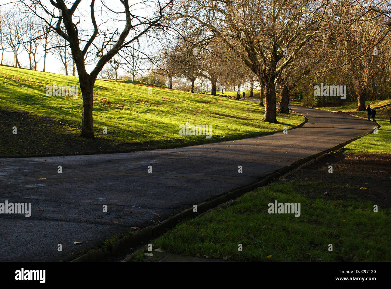 Walking pathway in park Stock Photo - Alamy