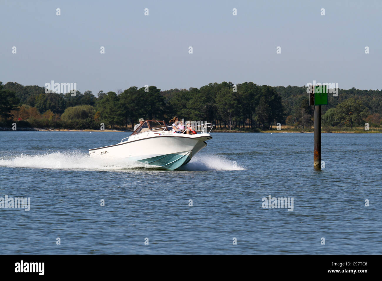 Runabout boats hi-res stock photography and images - Alamy