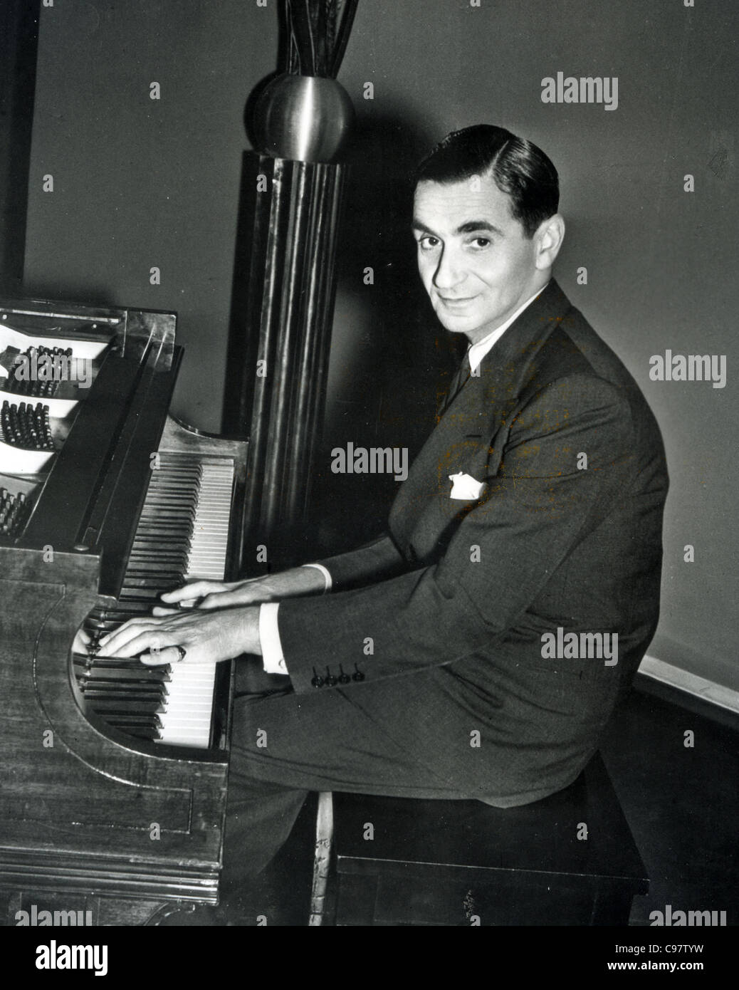 Song lyricist hi-res stock photography and images - Alamy