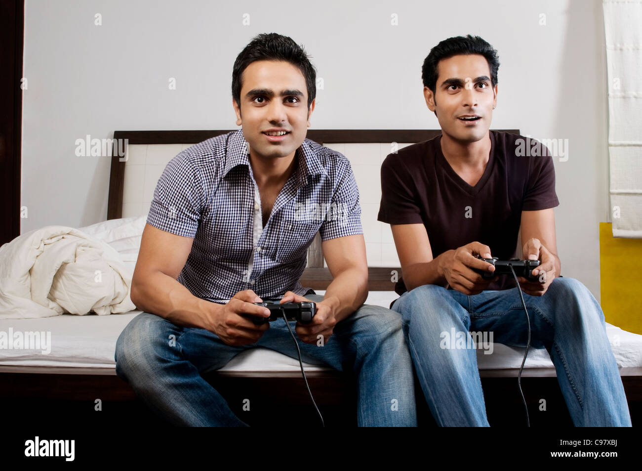 Boys gaming home hi-res stock photography and images - Alamy