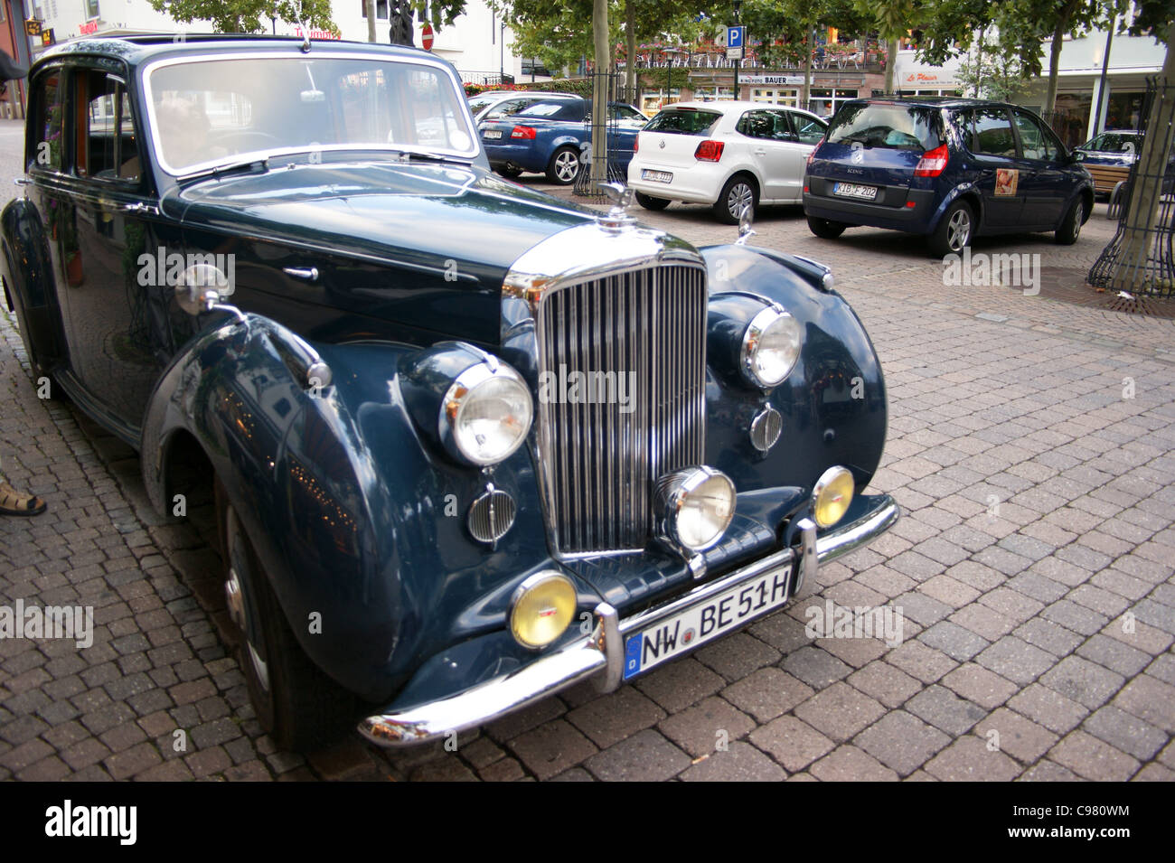 A Bentley R-Type standard saloon luxury car with German registration ...