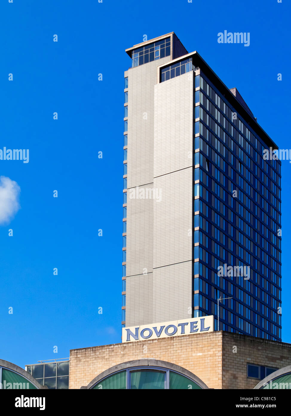 Novotel high rise hotel in Sheffield City Centre South Yorkshire ...