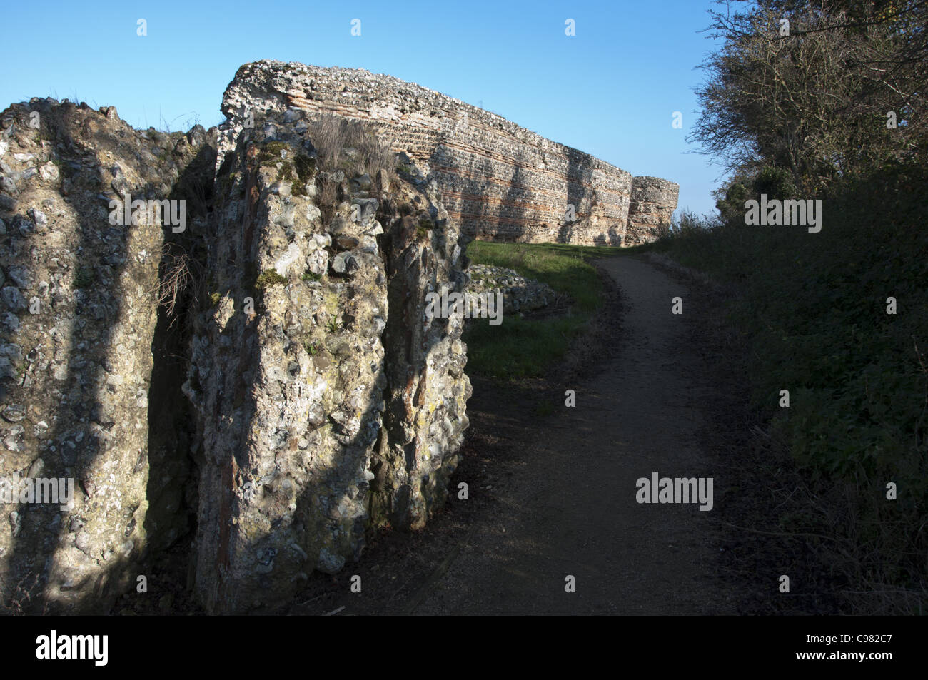 Burgh castle Roman Fort Norfolk south wall Stock Photo - Alamy