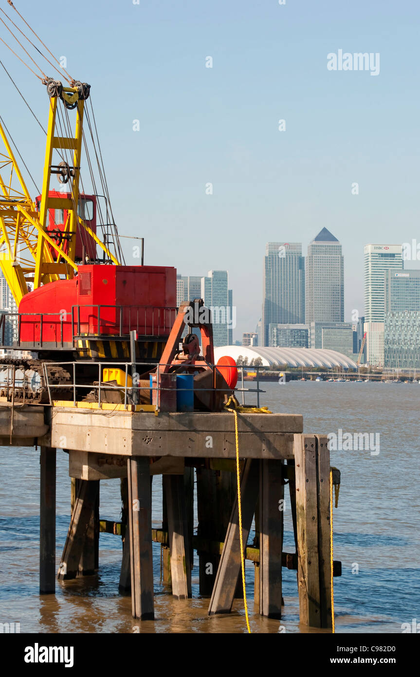 Wharfside scene hi-res stock photography and images - Alamy