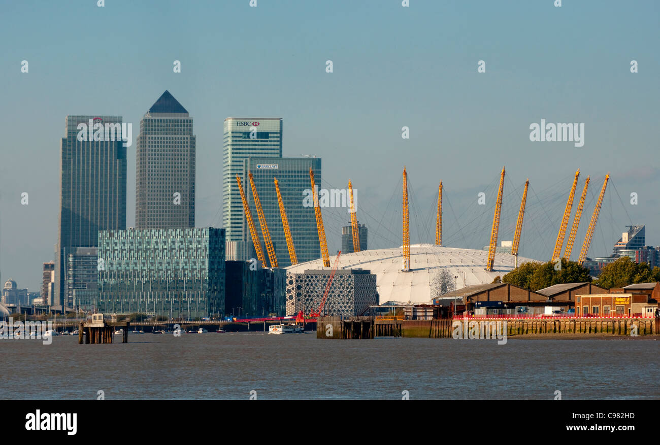Canary wharf and the O2 arena Stock Photo - Alamy