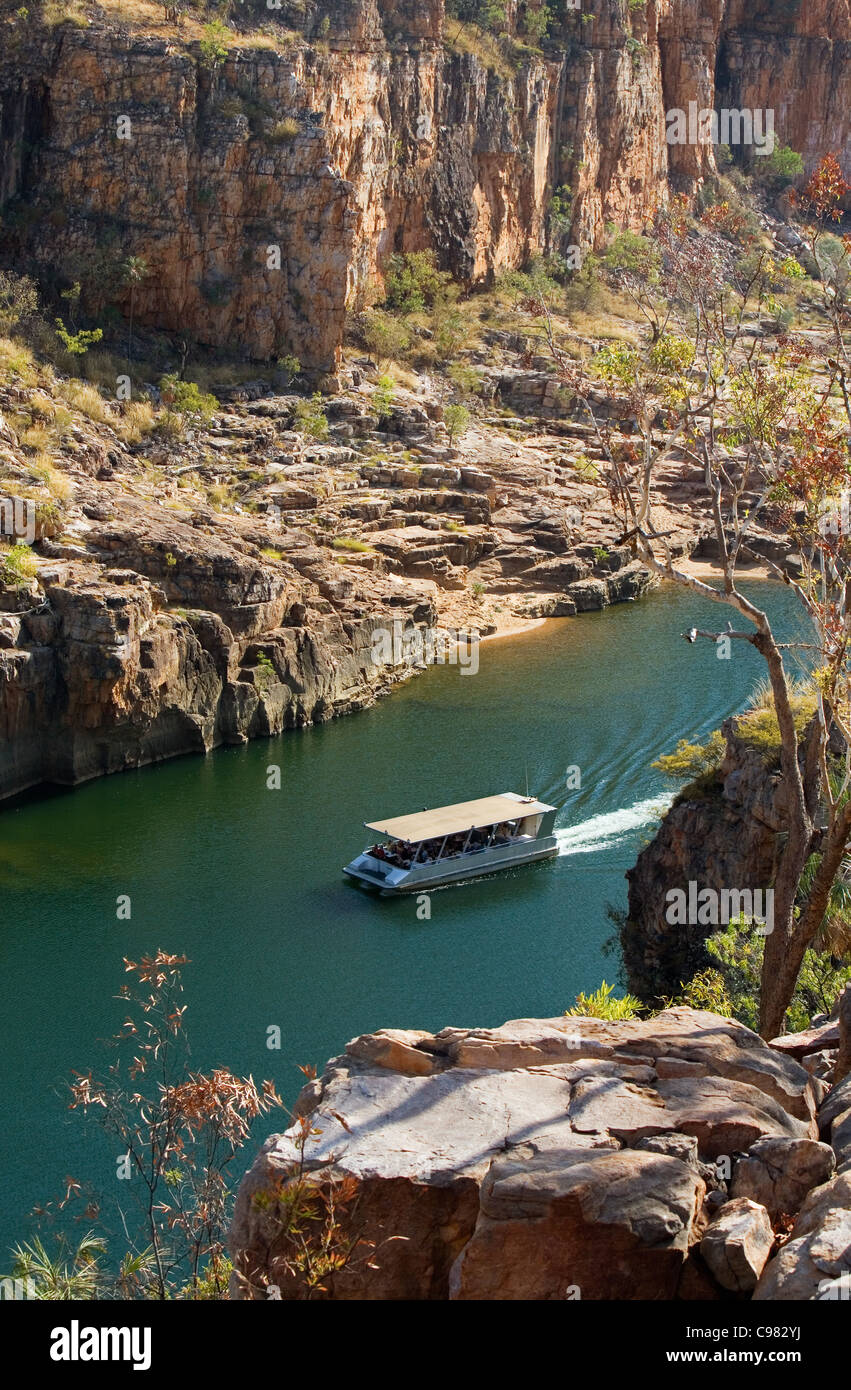 Boat cruise in Nitmiluk (Katherine Gorge) National Park. Katherine ...