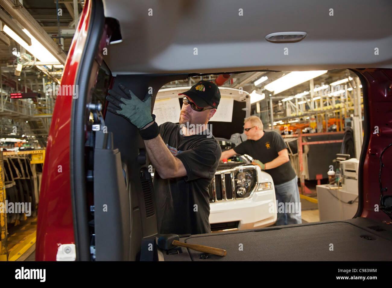 Worker assembly line hi-res stock photography and images - Alamy